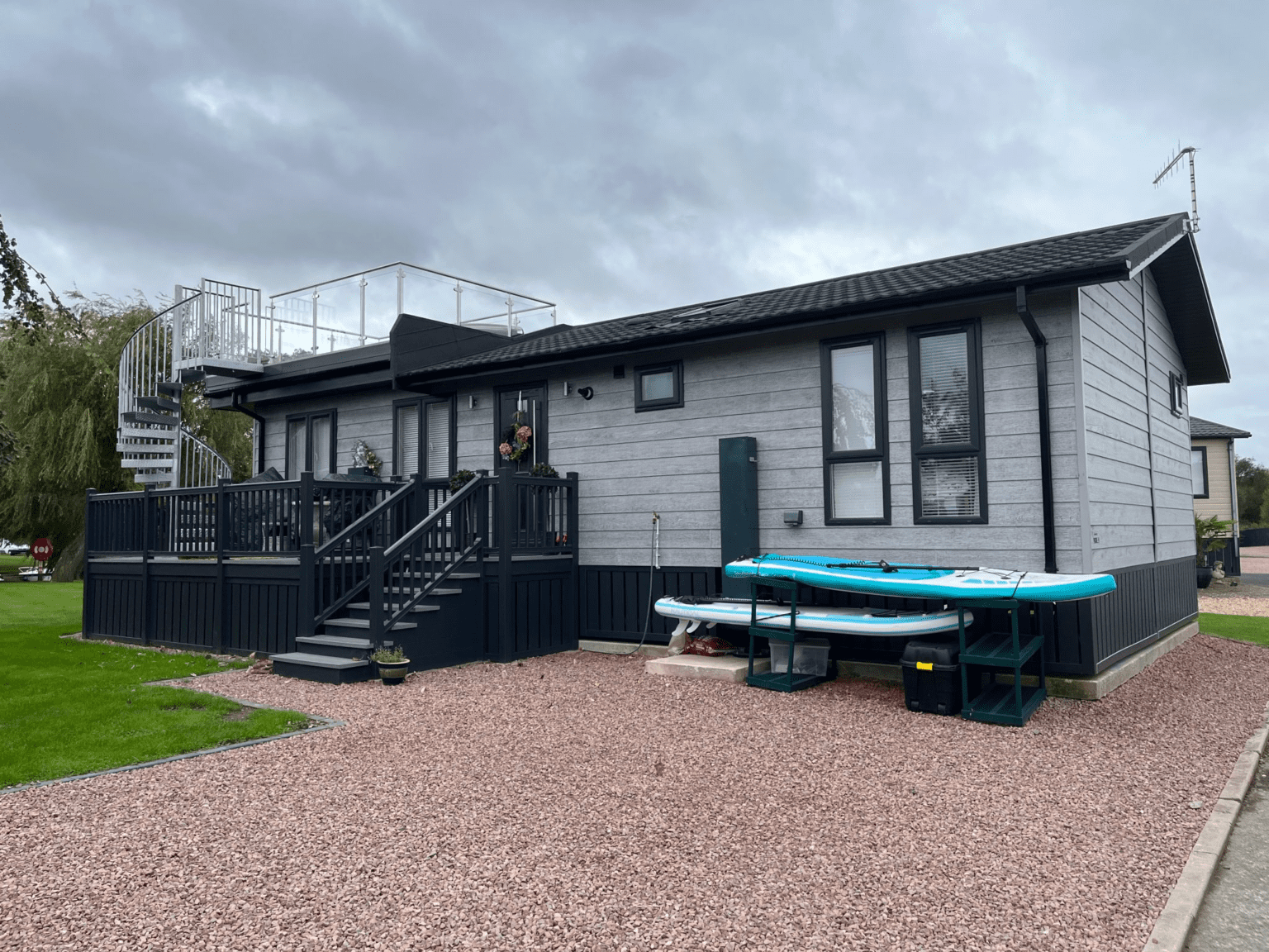 floodtechnologygroup.com – Designed to detect and react to flood conditions